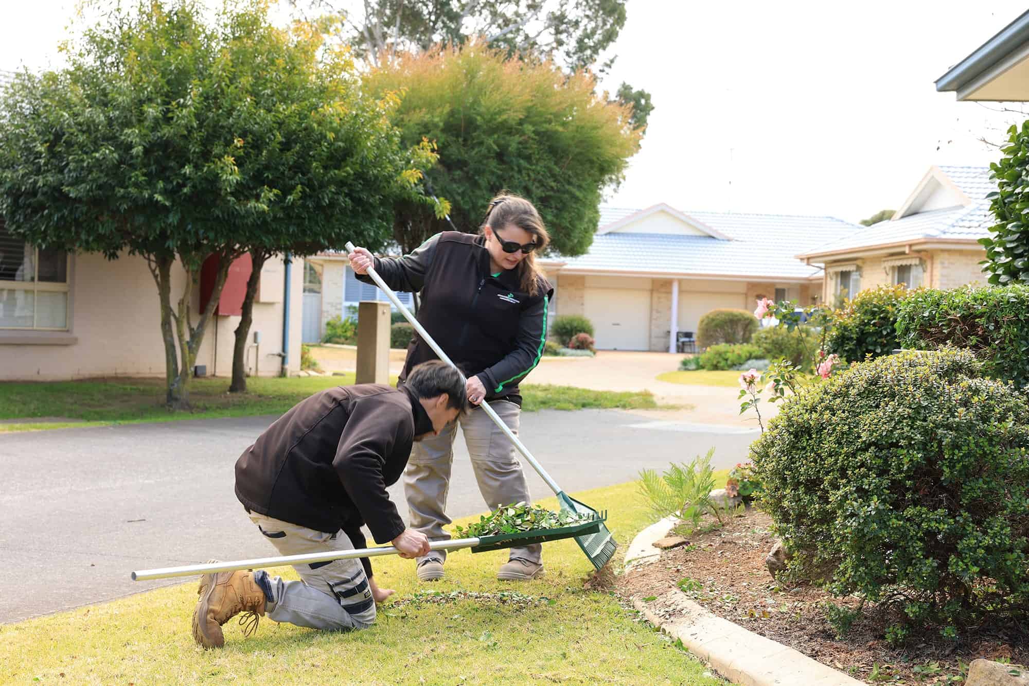 Landscape Maintenance - Advanced Grounds Management